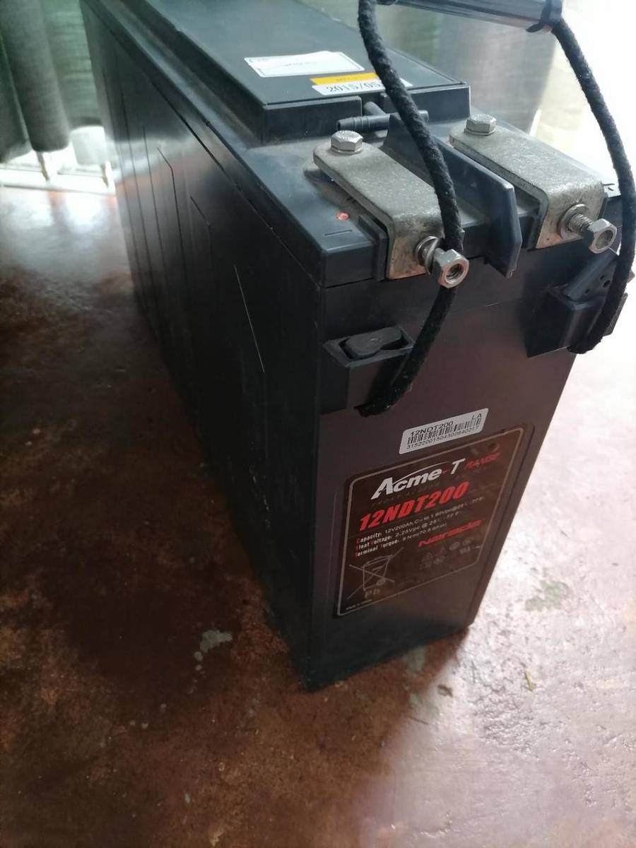 UPS - NARADA ACME-T 12V 200AH INVERTER/UPS BATTER*HAS POWER was sold for R771.00 on 10 Apr at 23 ...